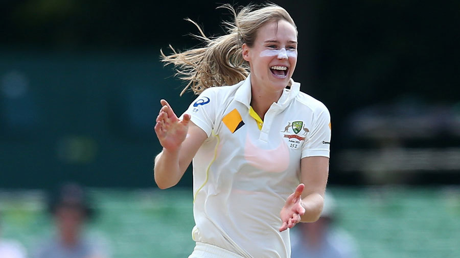 List of Top 10 Beautiful Female Cricketers
