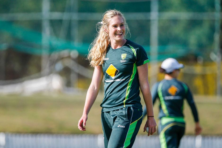 List of Top 10 Beautiful Female Cricketers