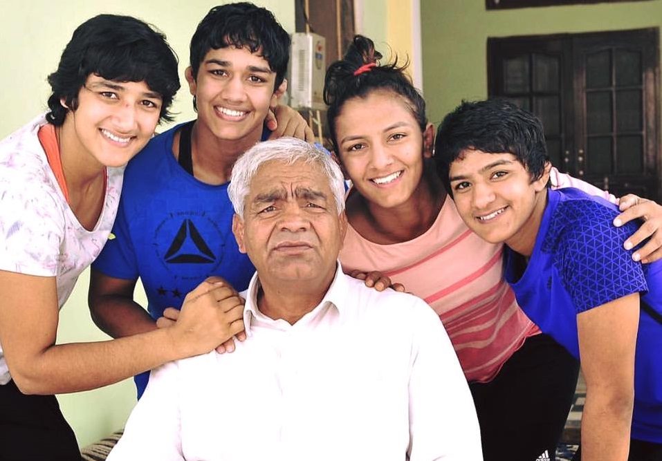 Babita Phogat Biography: Age, Wrestling Career, Achievements, Facts ...