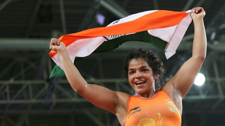 Sakshi Malik Biography: Age, Height, Personal Life, Achievements & Net ...