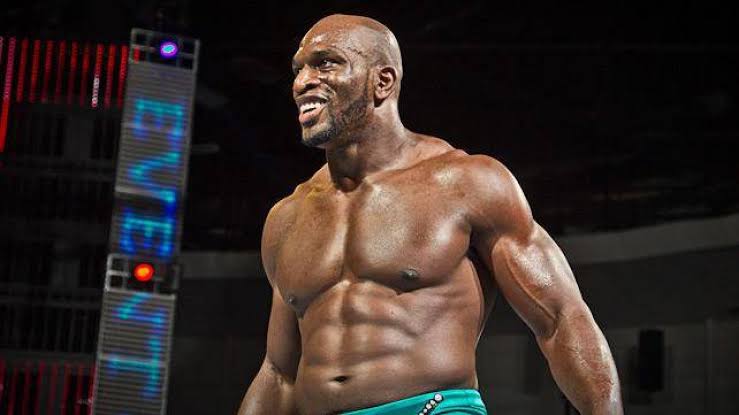 Apollo Crews Biography: Age, Height, Achievements, Facts & Net Worth