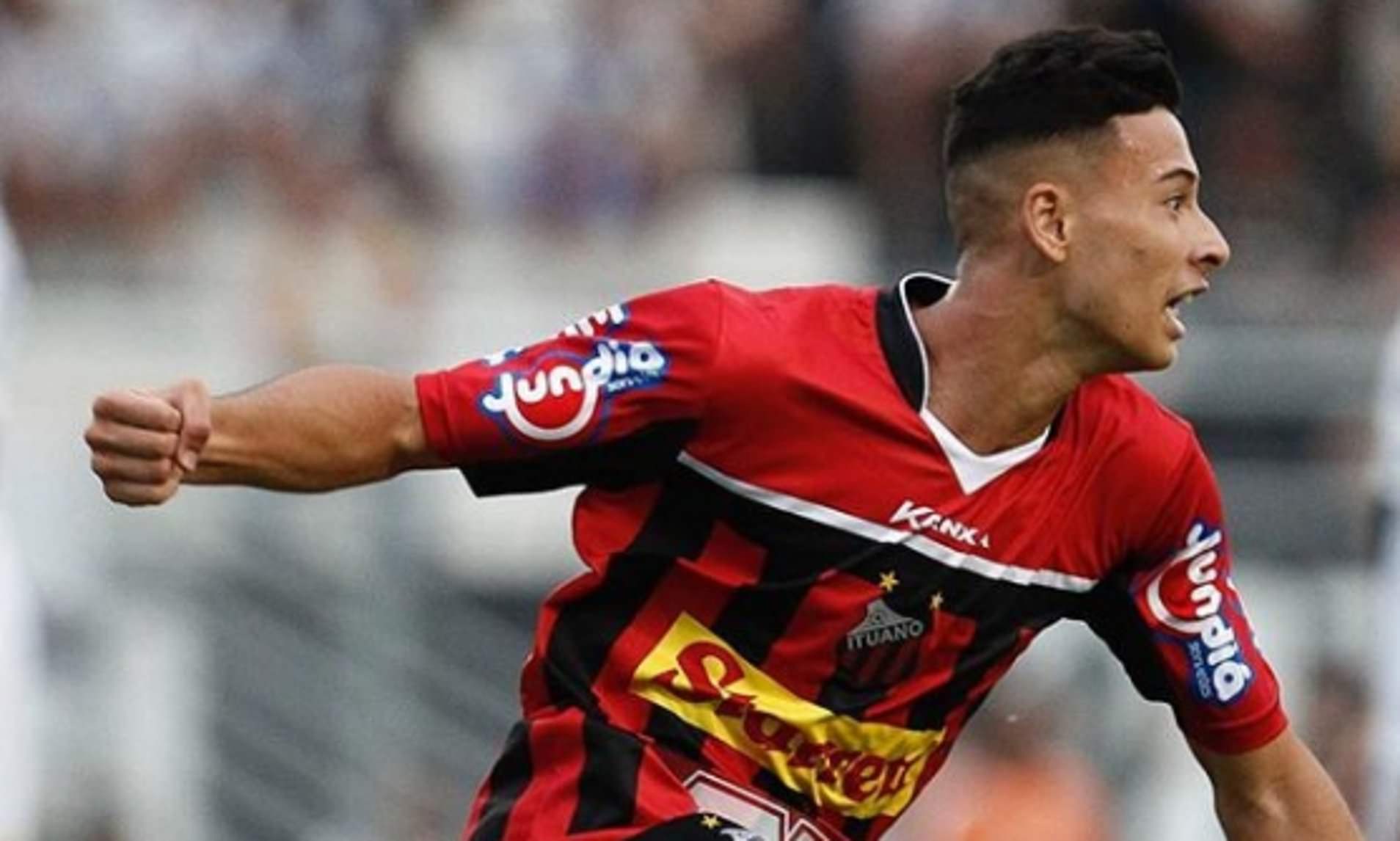 Gabriel Martinelli Biography: Age, Height, Achievements, Controversy ...