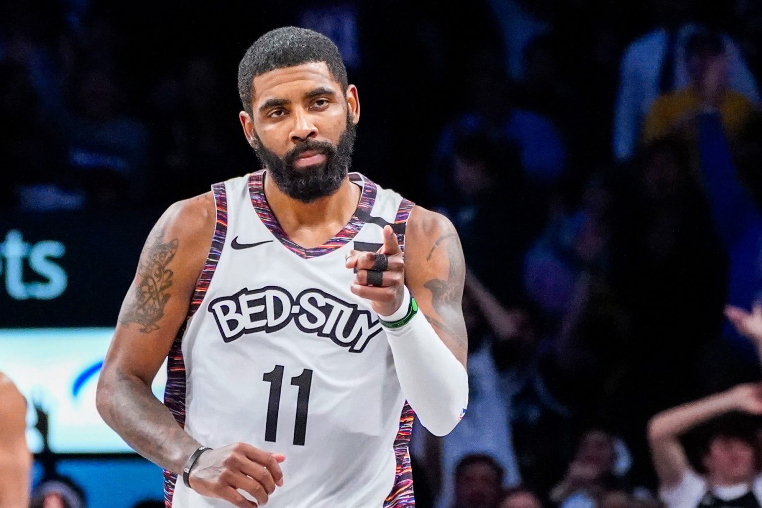 Kyrie Irving responds to NBA $25,000 fine: 'I do not talk to Pawns'