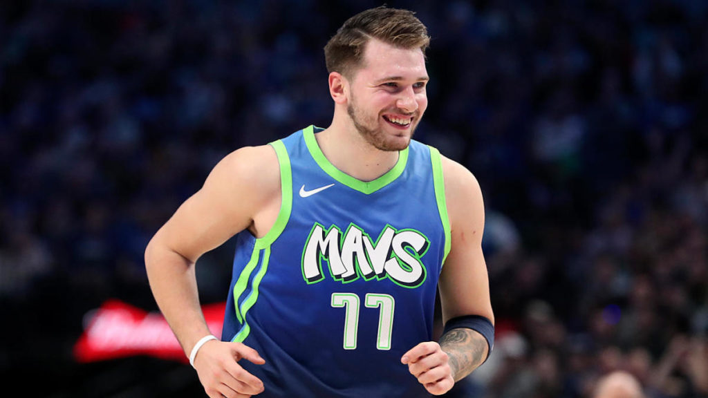 NBA - Doncic scores double-double as Dallas beat Thunder 107-97