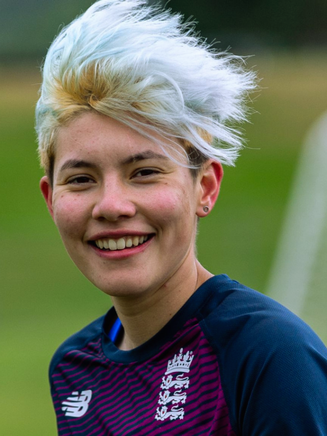 Issy Wong makes history in Women's Premier League 2023! - Sportzcraazy