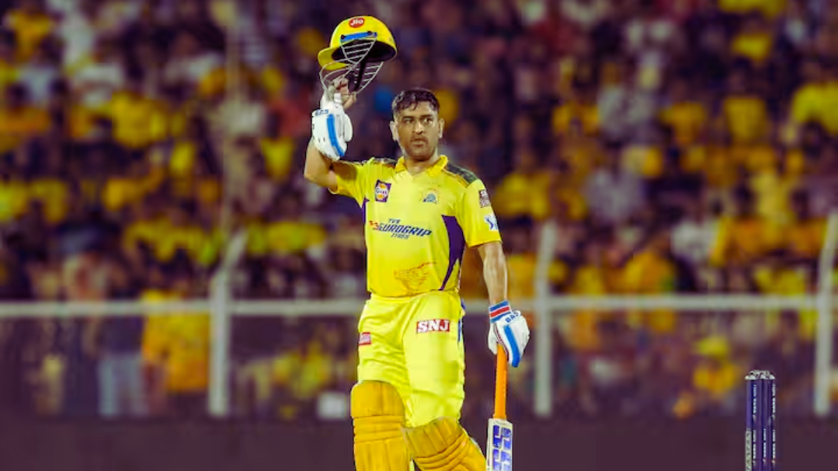 Watch : Star Delhi Capitals players describe MS Dhoni and his Aura in ...