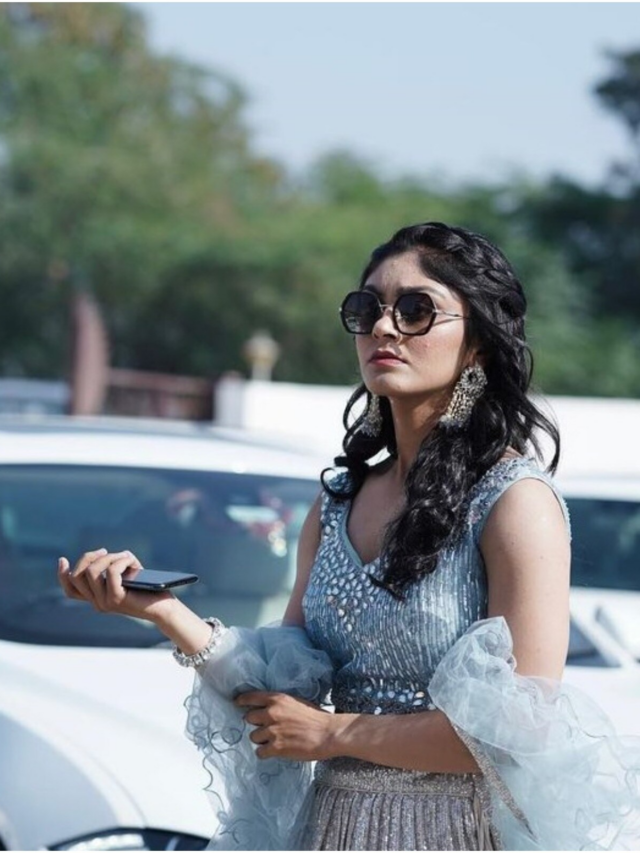 Stunning Pictures of Indian Cricketer Harleen Deol - Sportzcraazy