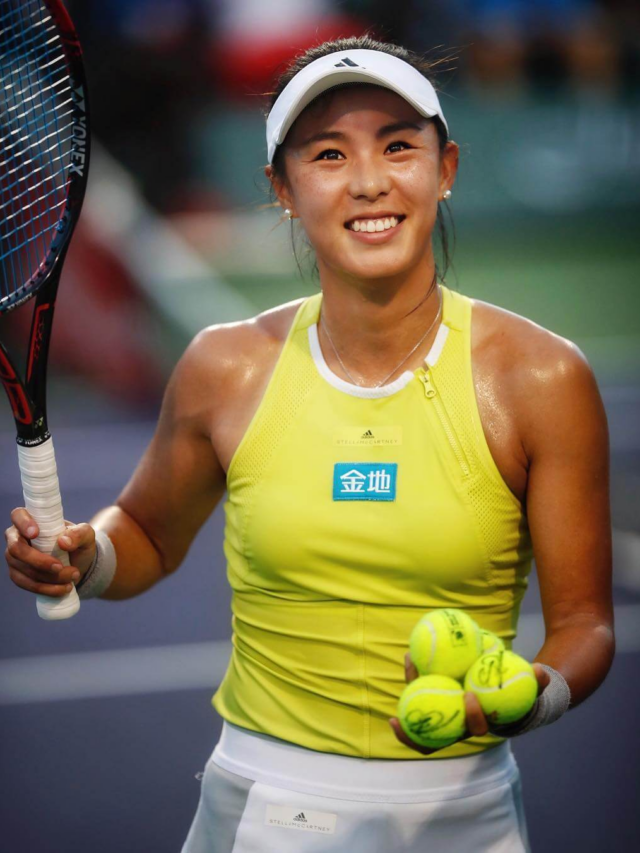 Stunning Pictures of Tennis Player Wang Qiang - Sportzcraazy