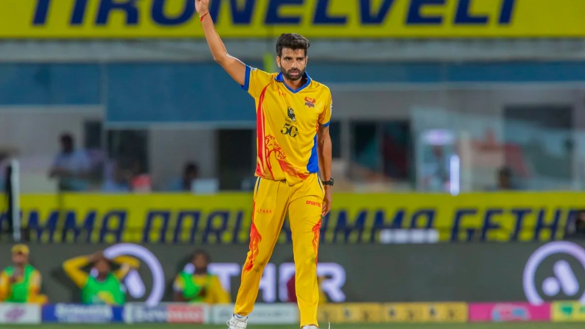 Suboth Bhati Scalps 4-Wicket Haul in Qualifier 1 of TNPL 2023
