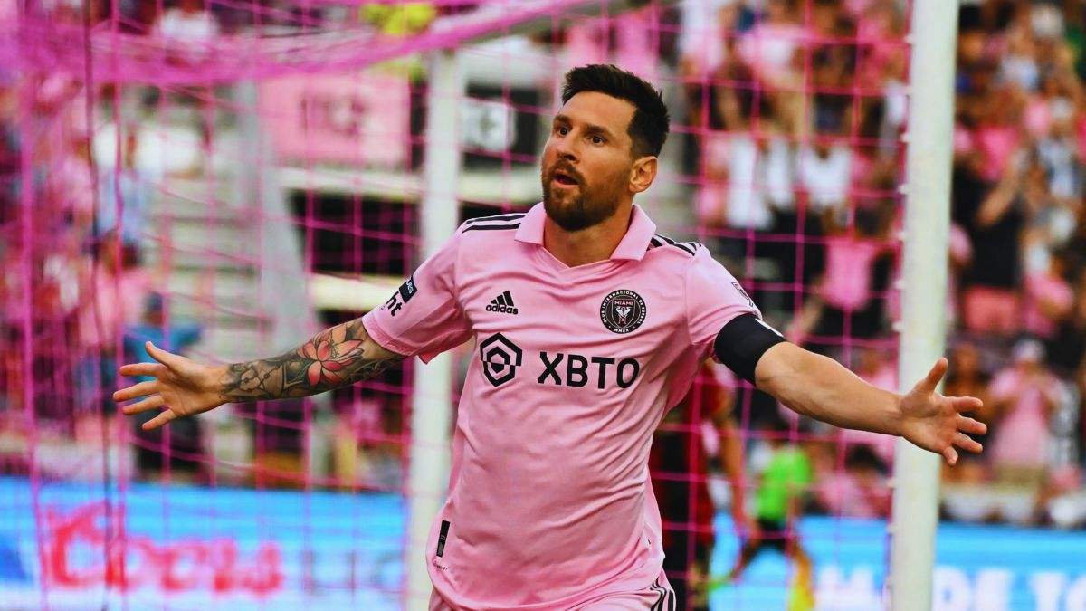 Lionel Messi reaches a new feat of scoring goal against 100th different ...