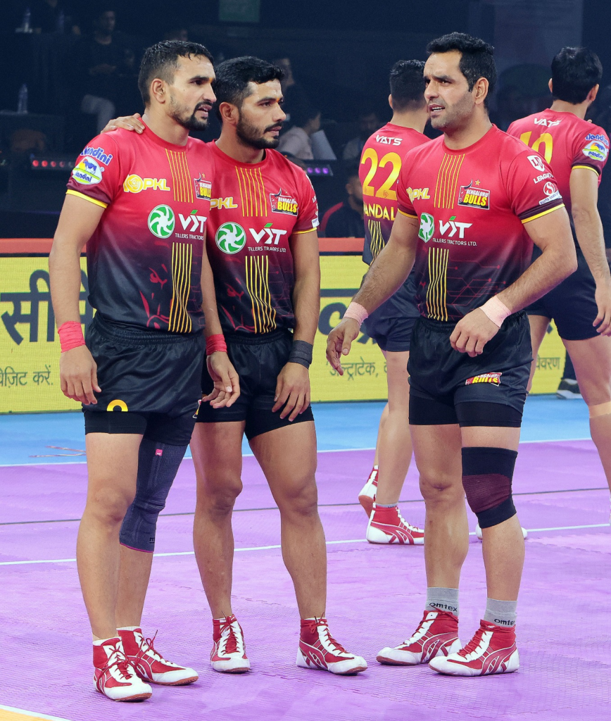 Surjeet Singh's heroics power Bengaluru Bulls to last-gasp win over ...
