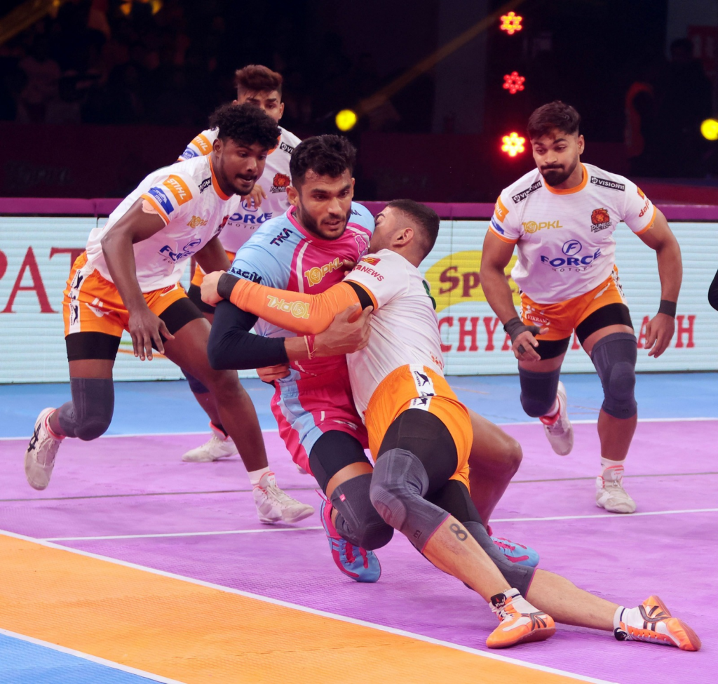 Arjun Deshwal's 16-point performance helps Jaipur Pink Panthers stage ...